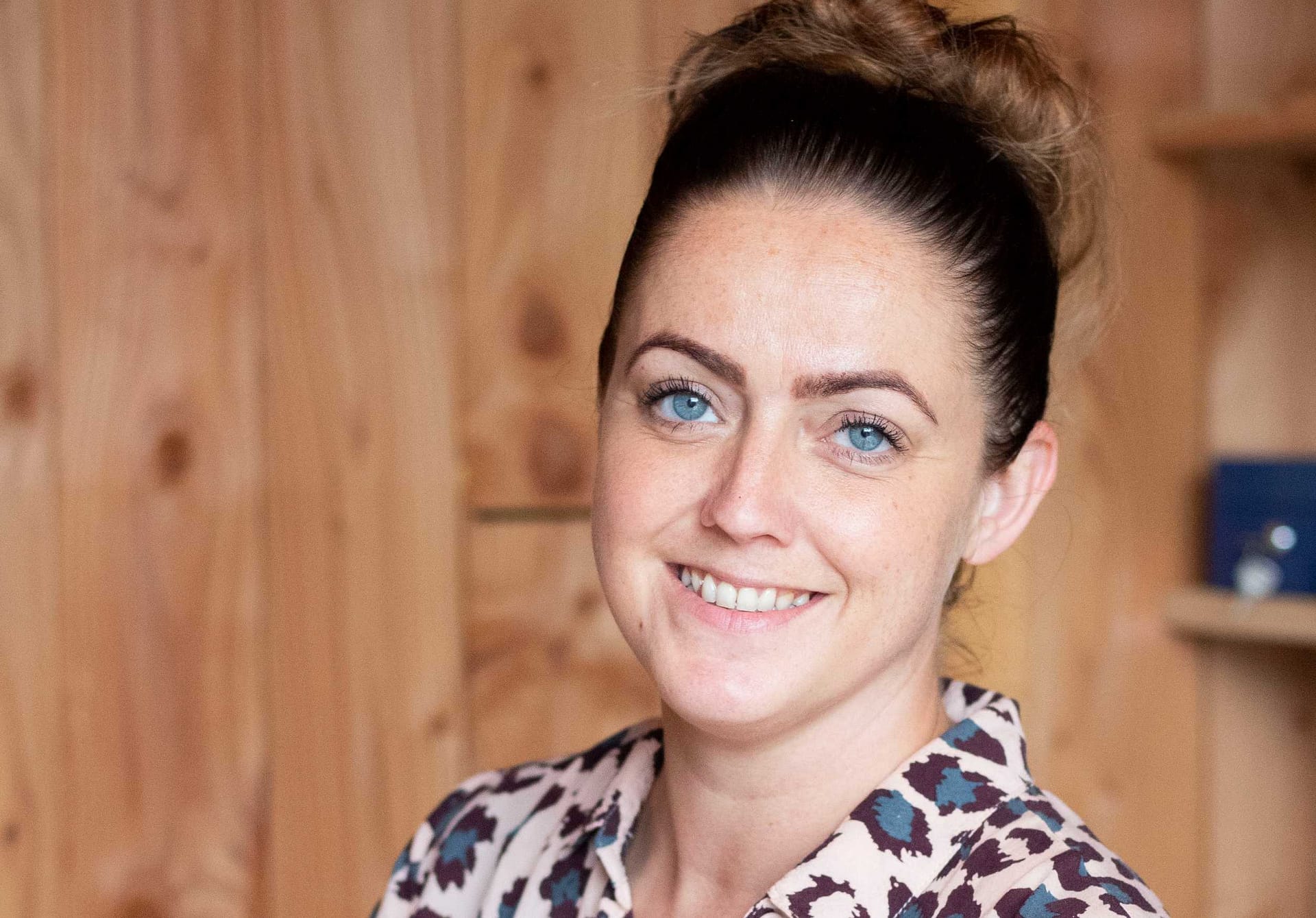 Ellen ter Haar boekt succes met haar B&B De Blokhut - INDedemsvaart